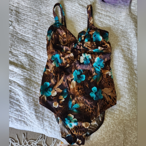 Vintage | Swim | Size 2w Vintage Delta Burke Collection Leopard And ...